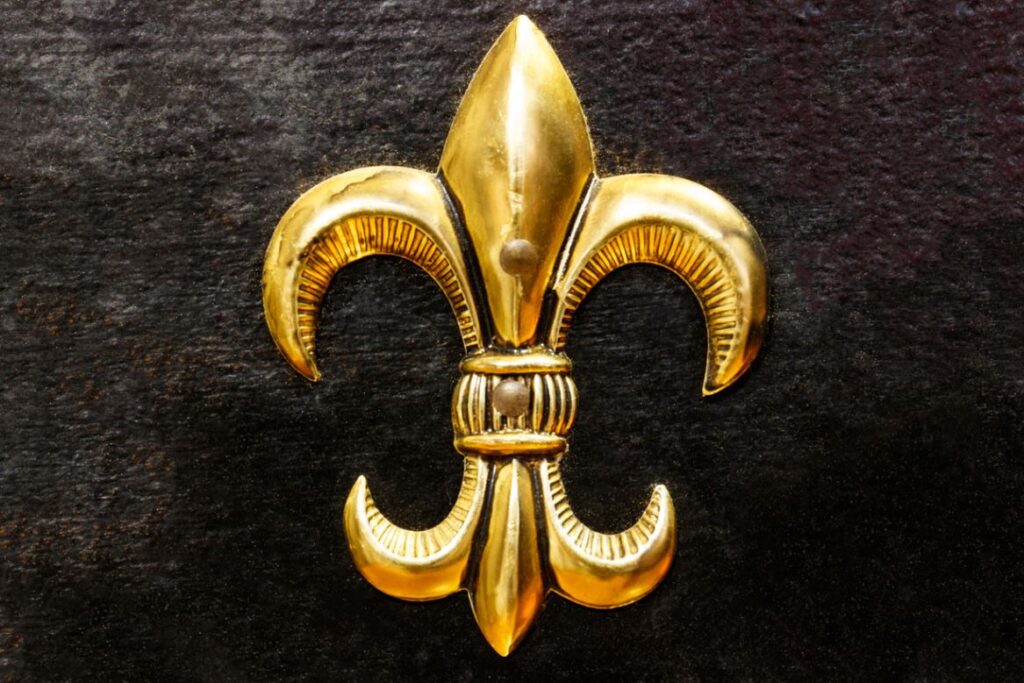 Fleur de lys : quelles sont les origines de ce symbole fort